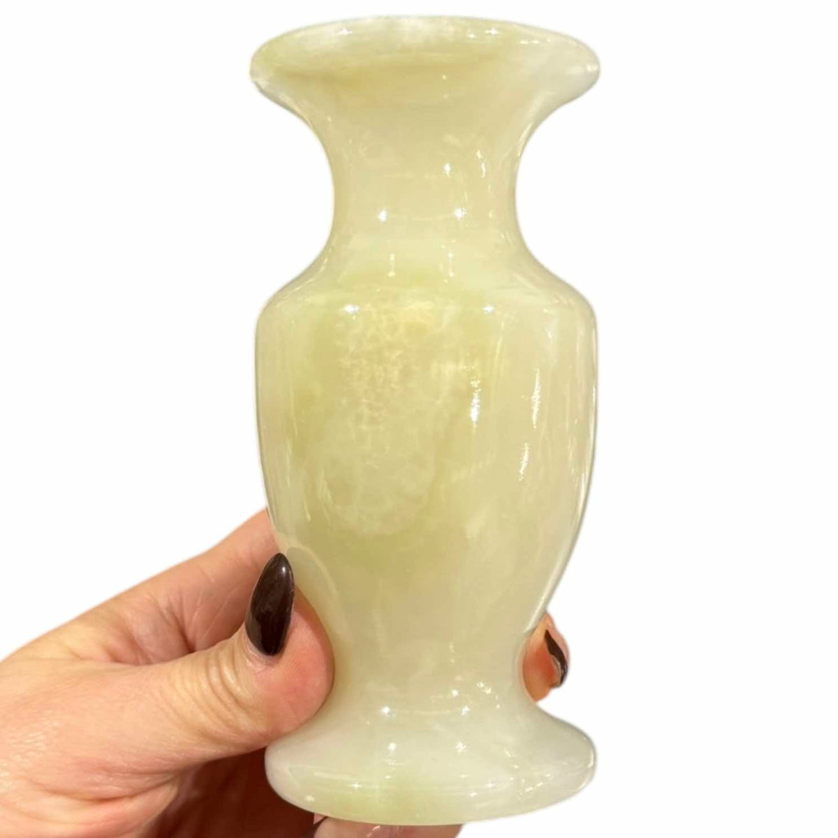 Jade Vase — Alliz Trading
